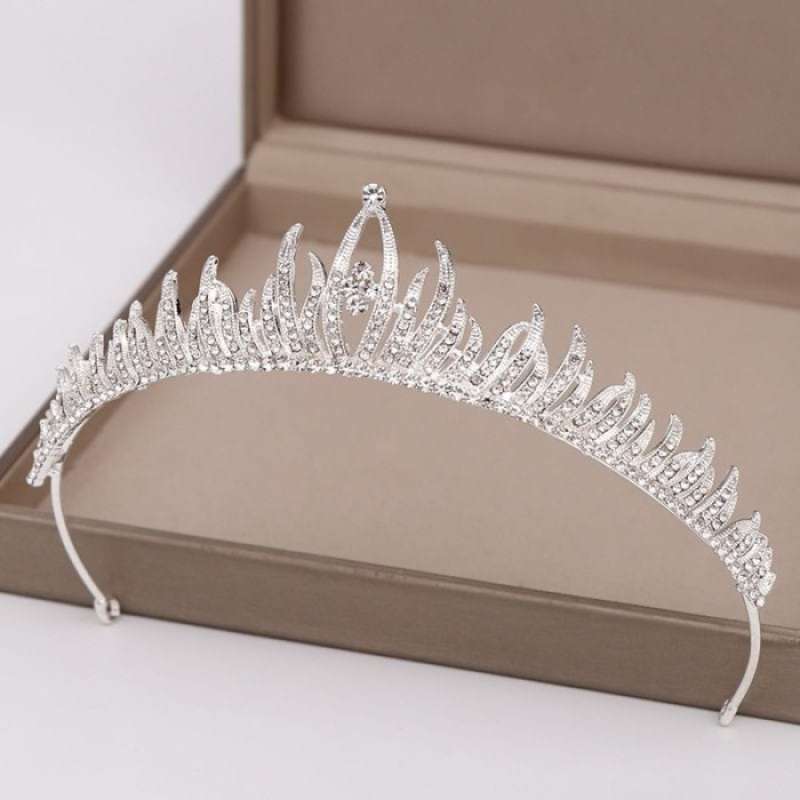 Jual Mahkota Wisuda-mahkota Simpel Elegan Untuk Wisuda Dan Pesta Di ...