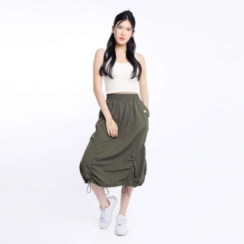 Jual Fally Mabel Skirt - Long Skirt Korean Style | Rok Serut Parasut ...