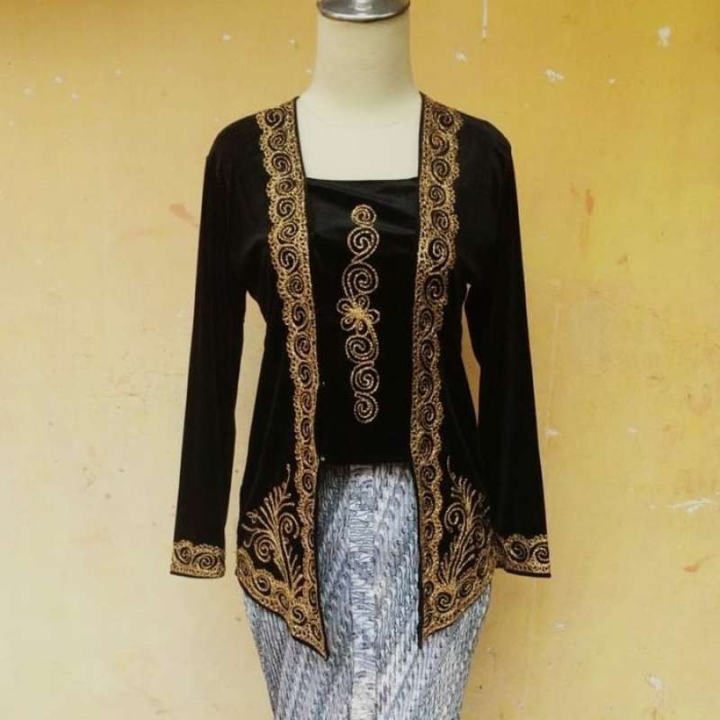 Jual Kebaya Bludru Bordir Emas Baju Adat Wanita Pakaian Tradisional ...