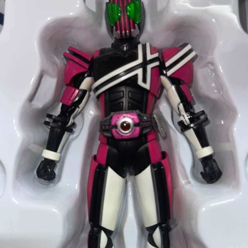 Promo Shf Ss Kamen Rider Decade (neo Decade Ver) Diskon 10% Di Seller Azmi_stor3 - Cibangkong ...