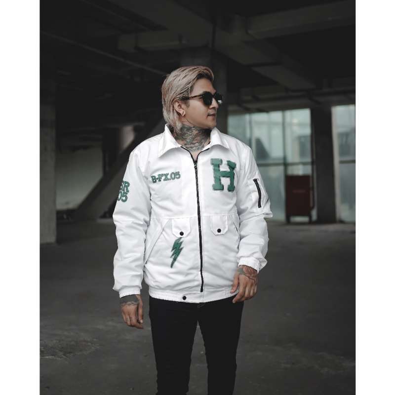 Promo Jaket Bomber Pilot Untuk Pria Warna Hitam Dan Putih Anti Air Bgsr ...