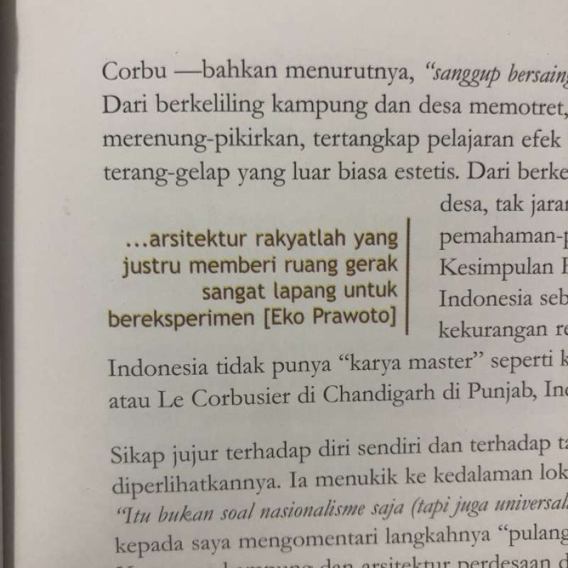 Jual The Pating Tlecek Arsitektur - Eko Nugroho, Eko Prawoto, Yoshi ...
