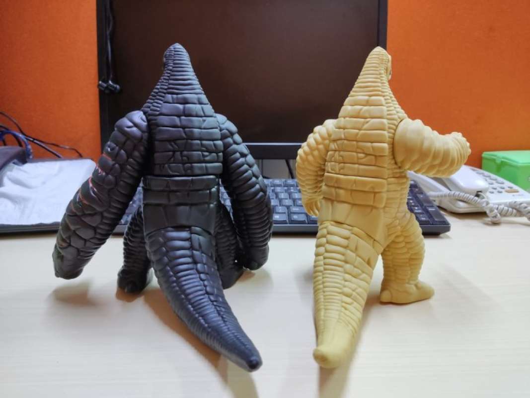 Promo ULTRAMAN GODZILLA RED KING MONSTER SERIES FIGURE Diskon 50% di ...