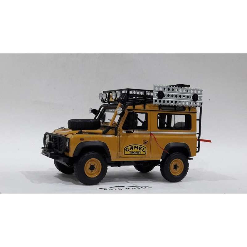 Jual 1:18 ALMOST REAL LAND ROVER DEFENDER 90 CAMEL TROPHY BORNEO 1985 ...