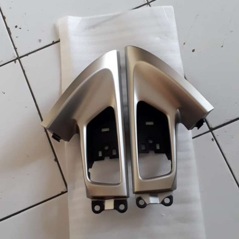 Jual Rumah Handle Dalam Innova Reborn Tipe Venturer Original Di Seller ...