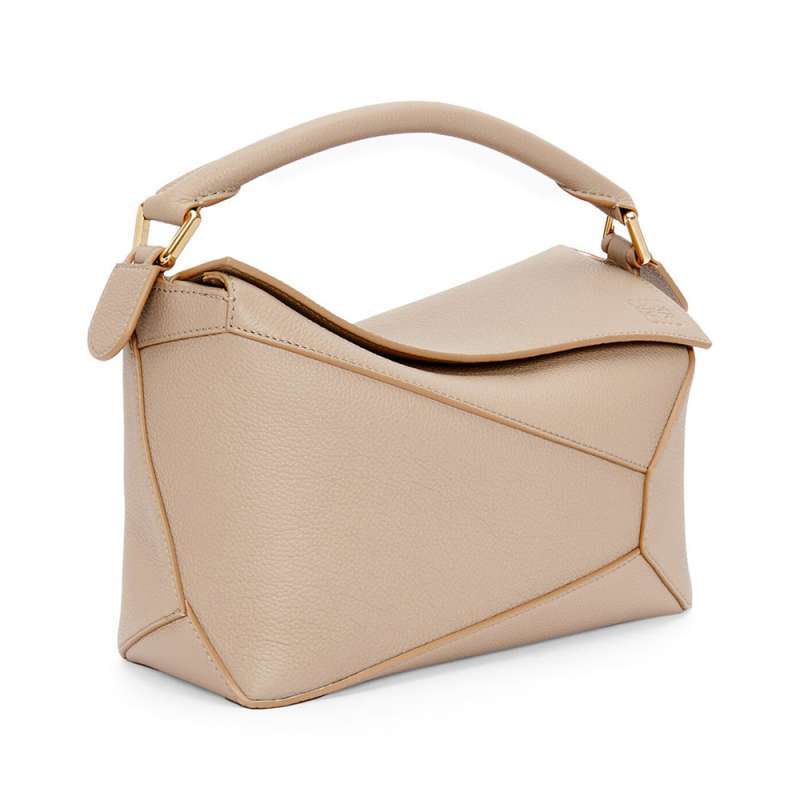 Promo Loewe Small Puzzle Edge Bag Soft Grained Calfskin Sand Diskon 34% ...