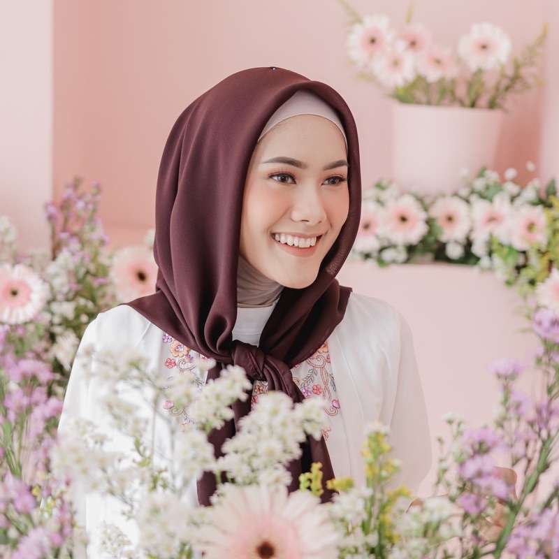 Jual Jilbab Segiempat Coklat Pramuka 🏷️ Model Kekinian, Premium ...