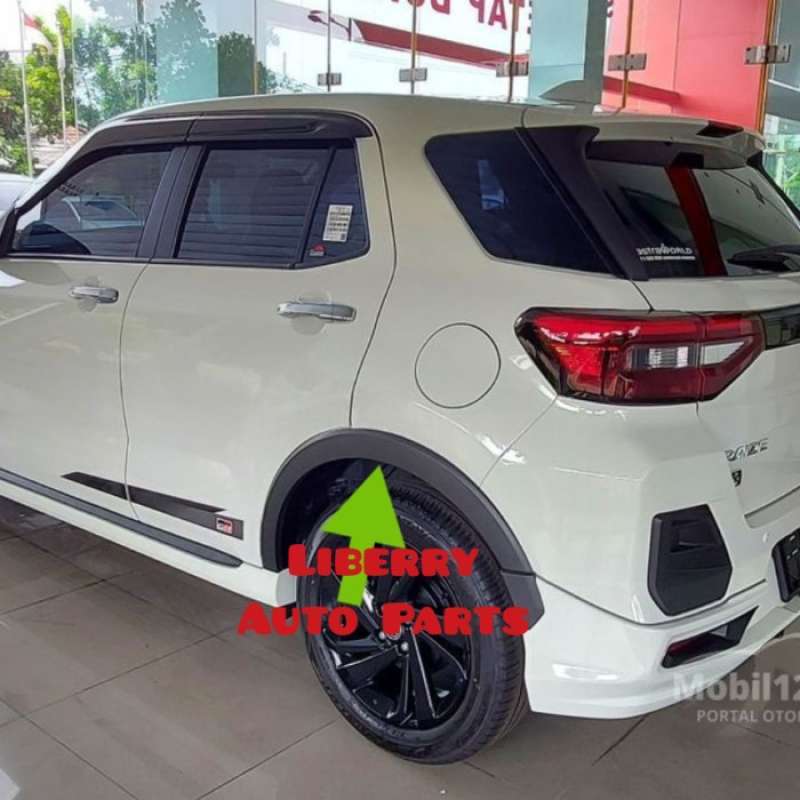 Promo OVER Fender MOULDING Quarter BELAKANG Kiri RAIZE Rocky 2021-2022 ...