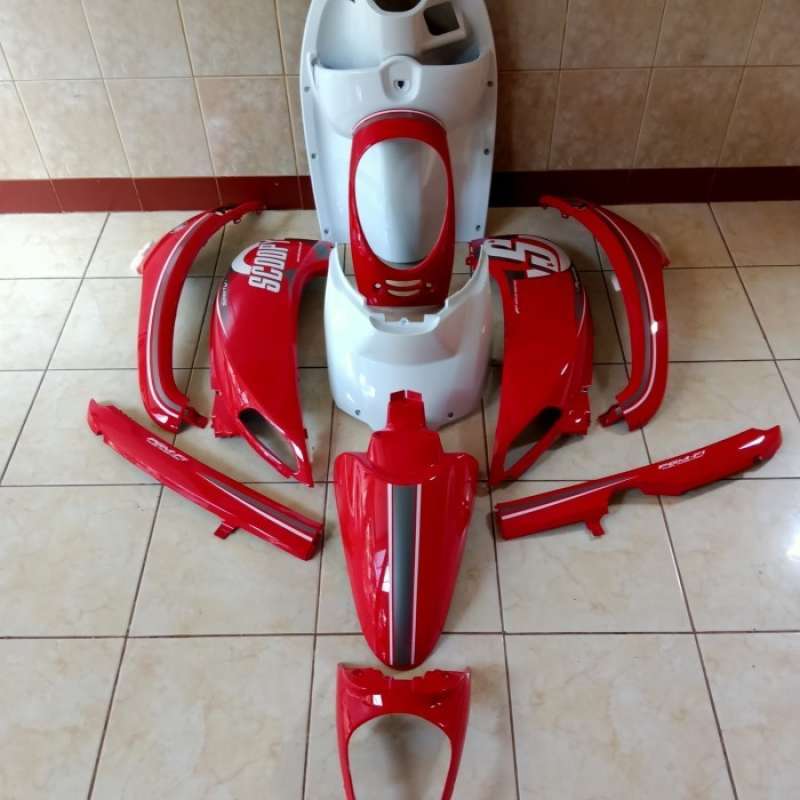 Promo Full body Alus Scoopy F1 merah putih Diskon 23% di Seller Cemara ...