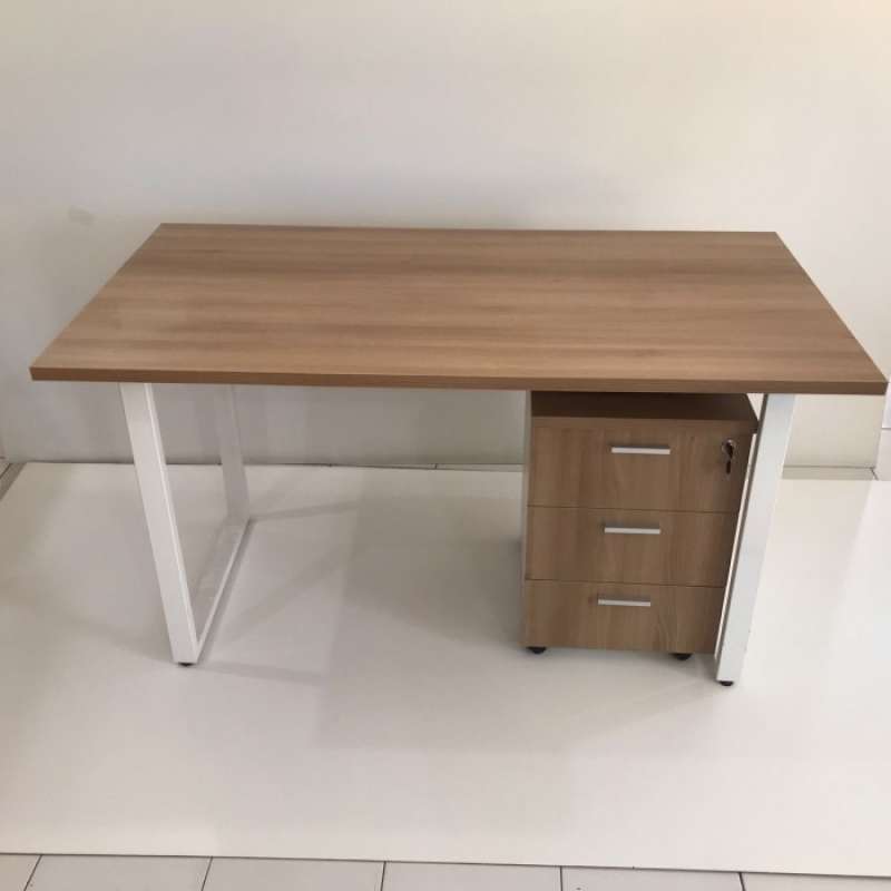 Promo Meja Kerja/ Meja Kantor/ Meja Tulis Kaki Besi Dengan Laci Dorong ...