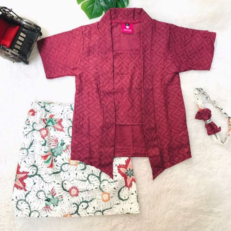 Promo KUTUBARU COUPLE KEBAYA ANAK KAKAK ADIK MERAH PUTIH BAGUS BAHAN ... Promo KUTUBARU COUPLE KEBAYA ANAK KAKAK ADIK MERAH PUTIH BAGUS BAHAN ...