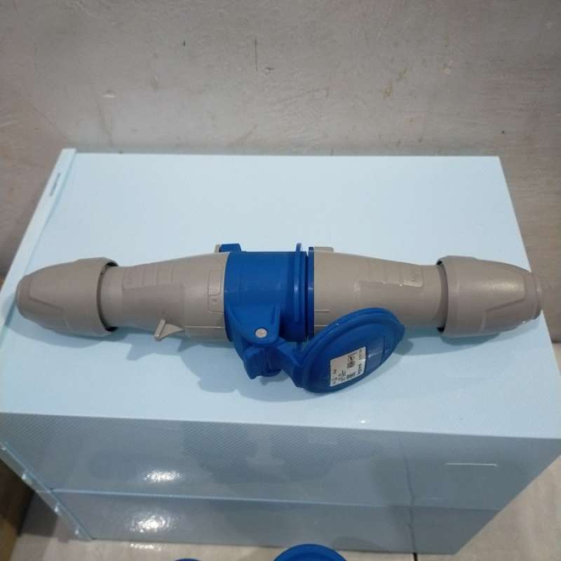 Promo MOBILE MOUNTING SOKET + PLUG 3PIN 16A 2P+E IP44 LEGRAND Diskon 23 ...