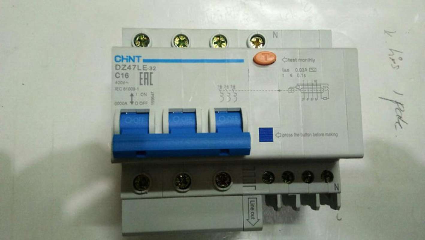 Promo RCCB / ELCB / RCBO 4P 16A-32A Tipe DZ47LE-32 3P+N 6 Ka Merk CHINT ...