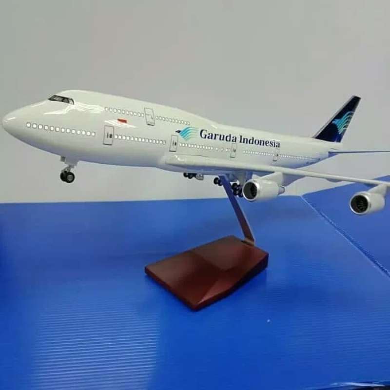 Promo pesawat diecast Garuda indonesia besar Diskon 23% di Seller ...