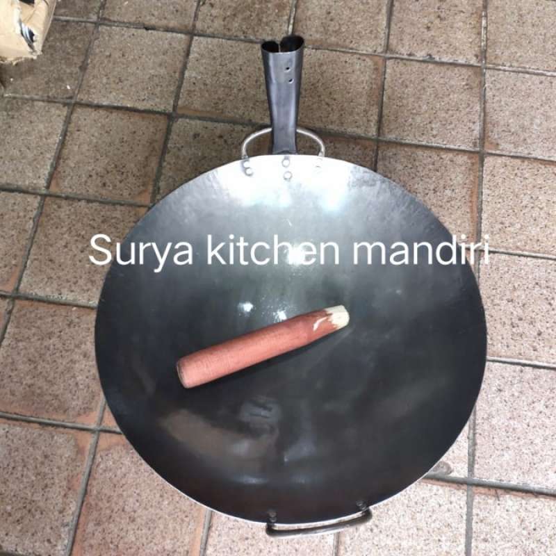 Promo PROMO - KUALI / WAJAN BAJA HITAM 48CM + GAGANG KAYU Diskon 50% di ...