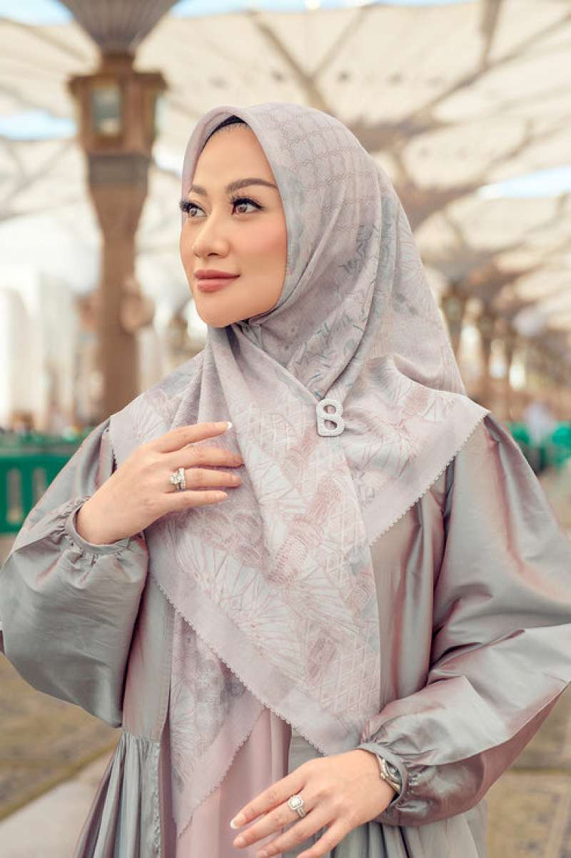 Jual BUTTONSCARVES ORIGINAL STORE 100% - Medina 2 Square di Seller ...