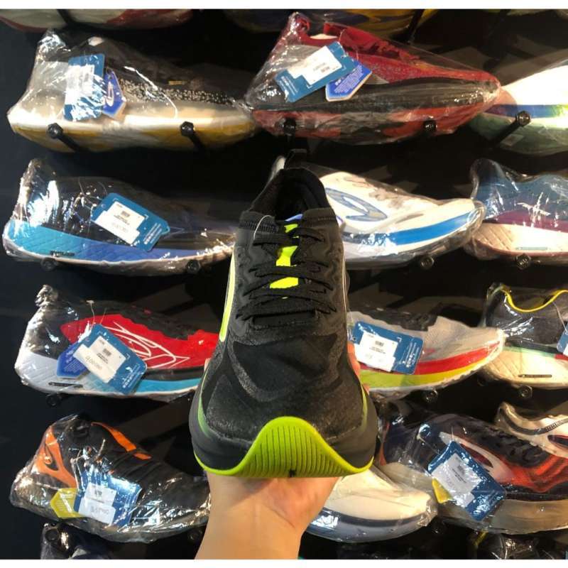 Jual Sepatu Running 910 Nineten Takashi Run Elite Original-hitam/hijau ...