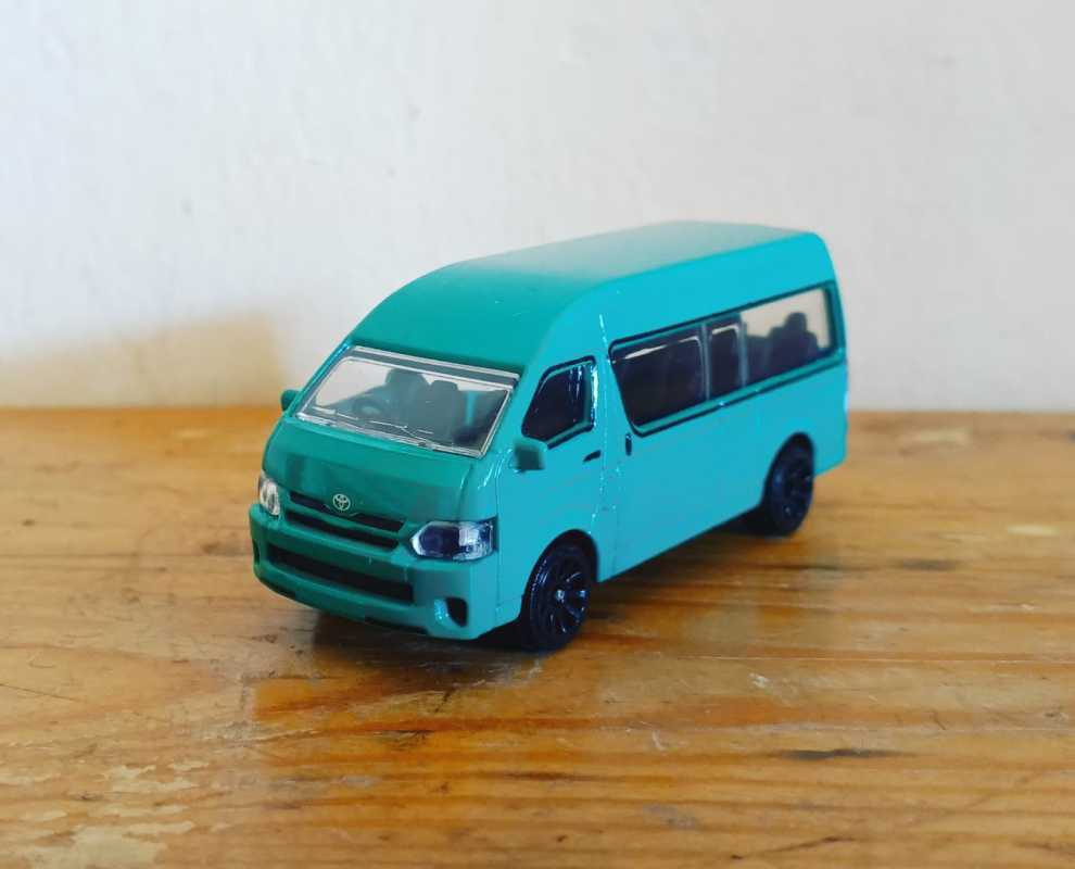 Jual Diecast Miniatur Mobil Toyota Hiace Hijau Di Seller Papatoyz ...