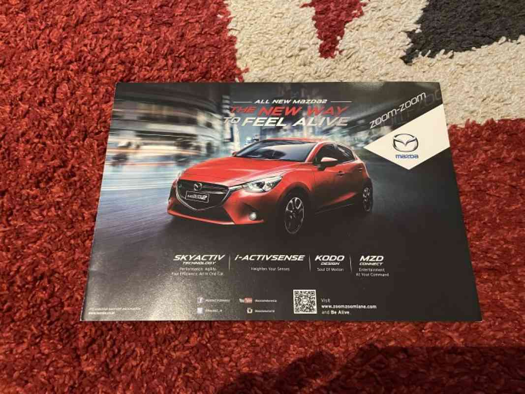 Jual Car Catalog-brosur Mobil Mazda 2 Skyactiv Pre Facelift Di Seller ...
