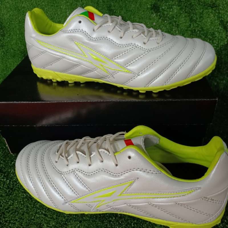 Jual Sepatu Futsal/mini Soccer Achillez Subjugator1 Tf Di Seller ...