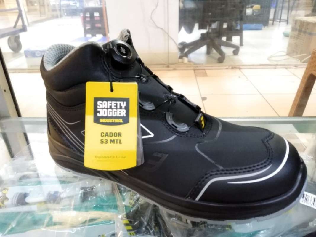 Jual Sepatu Safety Jogger Cador S3 Mid Tls - Hitam 42 Di Seller Yama ...