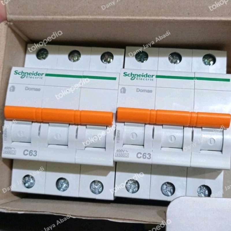 Jual Mcb Schneider Domae 3p 3phase 63a C63 50a C50 Di Seller Shin Store - Cengkareng Timur, Kota ...