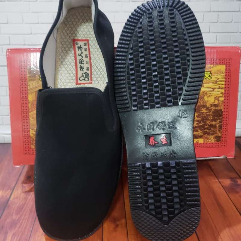Jual Sepatu Slip On Hitam Kungfu Bigboss Bruce Lee Import Kuat - 43 ...