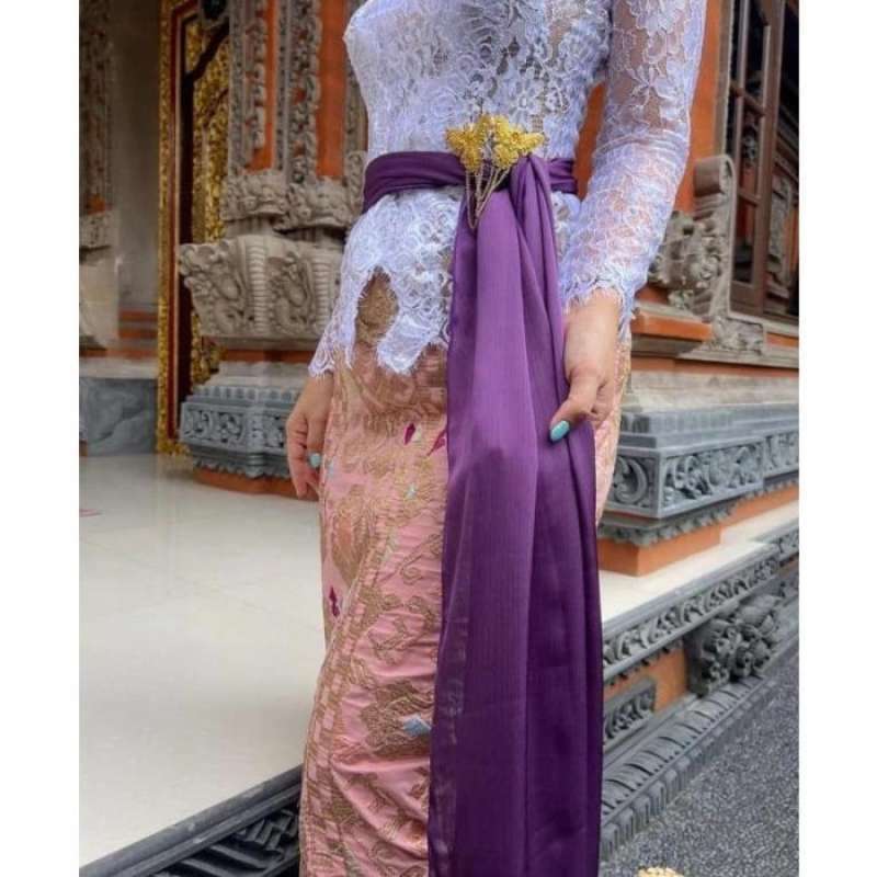 Jual Selendang Satin Silk Cardenza Panjang 2,5 Meter || Selendang Bali ...