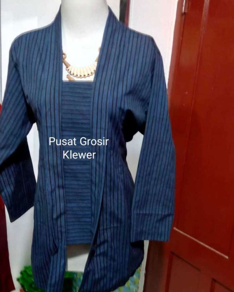 Jual Baju Lurik+kebaya Lurik Warna Biru Di Seller Winter - Cengkareng ...