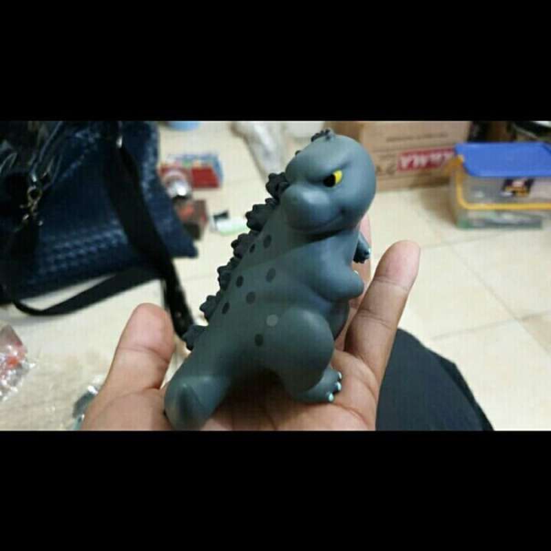 Promo Monster Kaiju Godzilla King Ghidorah Mini Series Chibi Figure ...