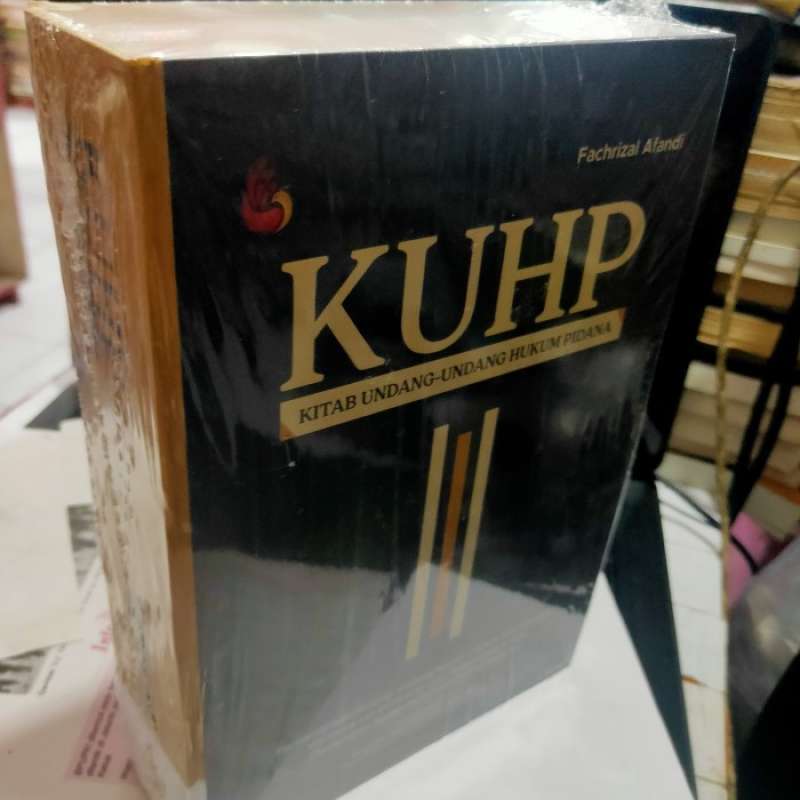 Jual Kuhp Kitab Undang-undang Hukum Pidana Perbandingan Penulis ...