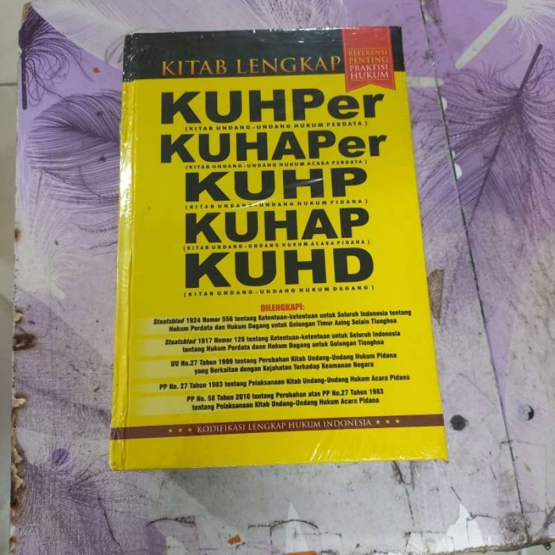 Jual Kitab Lengkap Kuhper Kuhaper Kuhp Kuhap Kuhd Kitab Undang Undang ...