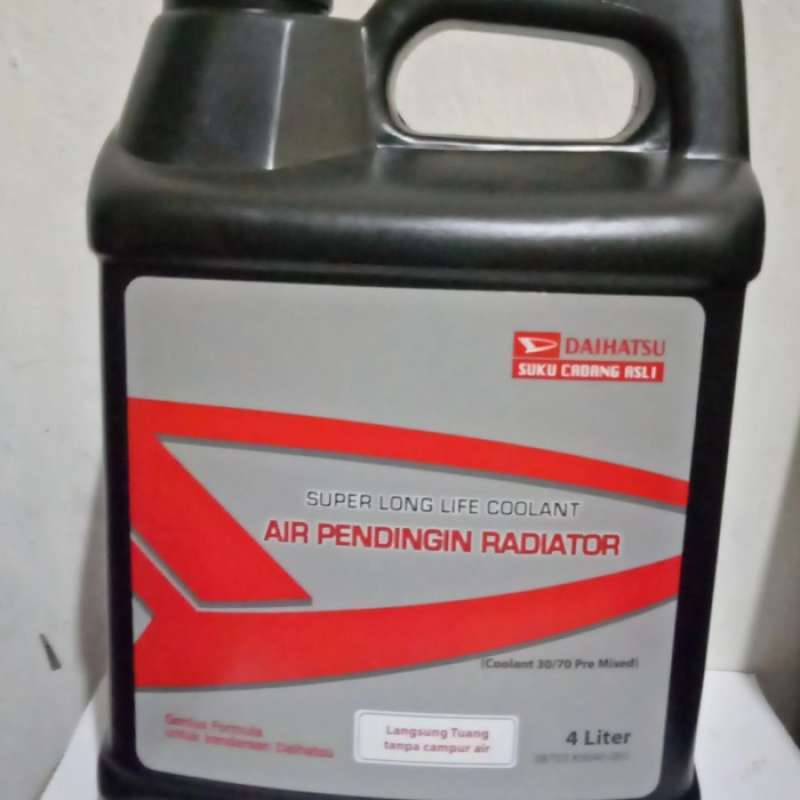 Jual Coolant Air Pendingin Radiator.daihatsu.isi 4 Liter. Di Seller ...