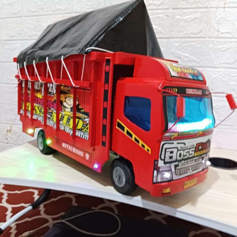 Promo Mainan truk kayu size Besar / Truk Oleng / Miniatur Truk Kayu ...