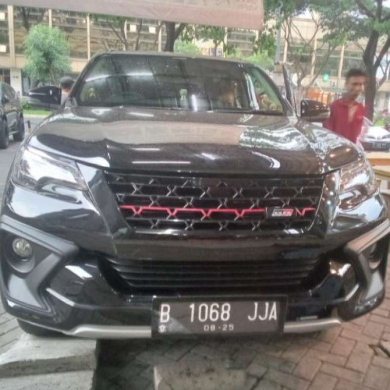 Jual GRILLE ALL NEW FORTUNER MODEL GR LIST MERAH di Seller Kresna Jaya ...