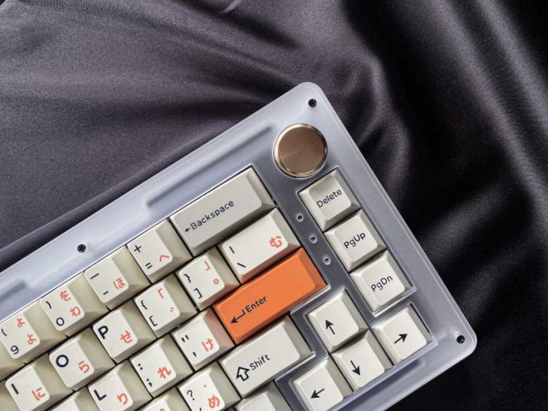 Promo Custom Case Fantech Maxfit67 Mechanical Keyboard Diskon 33% Di ...