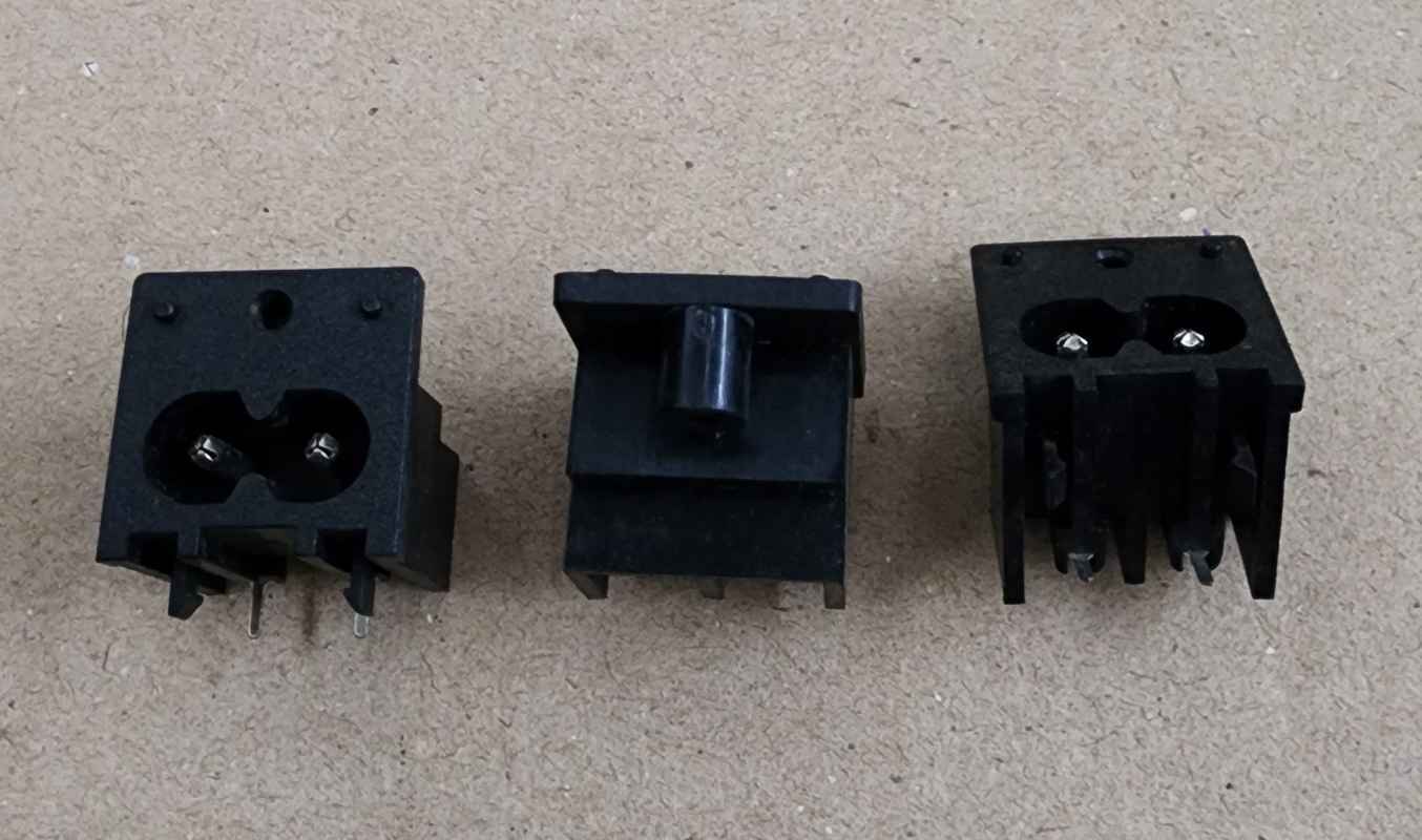 Jual Socket Power AC 2 Pin Bentuk Angka 8 untuk Ampli Tape Adaptor DLL ...