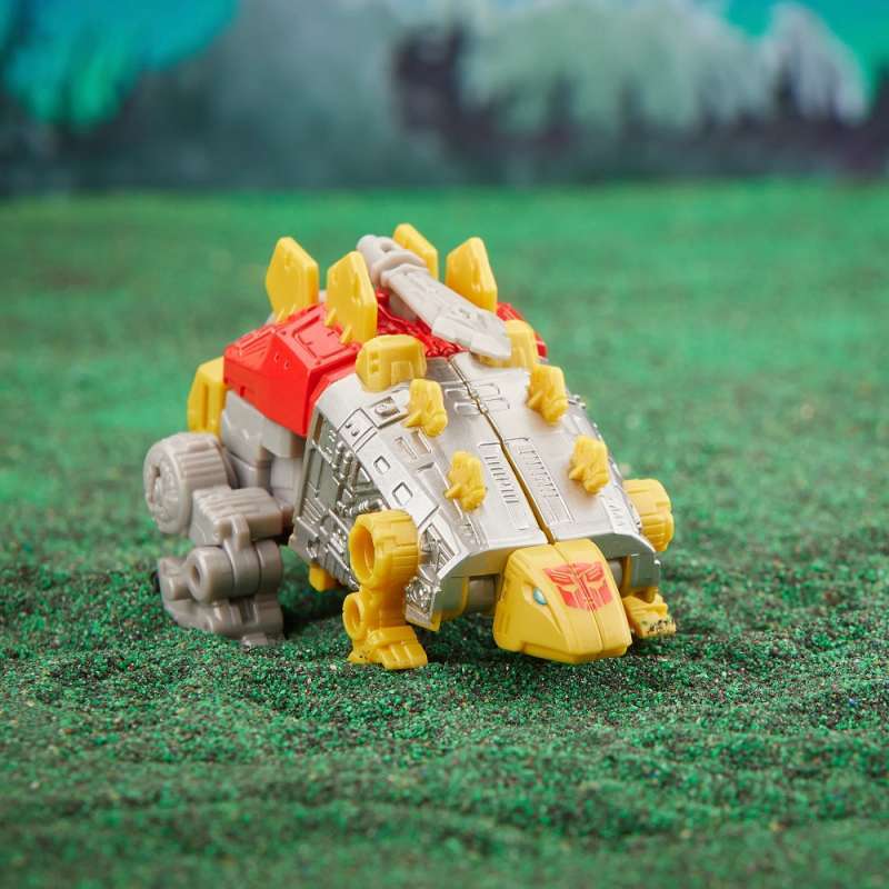 Jual Transformers Legacy Evolution Core Class Dinobot Snarl Action ...