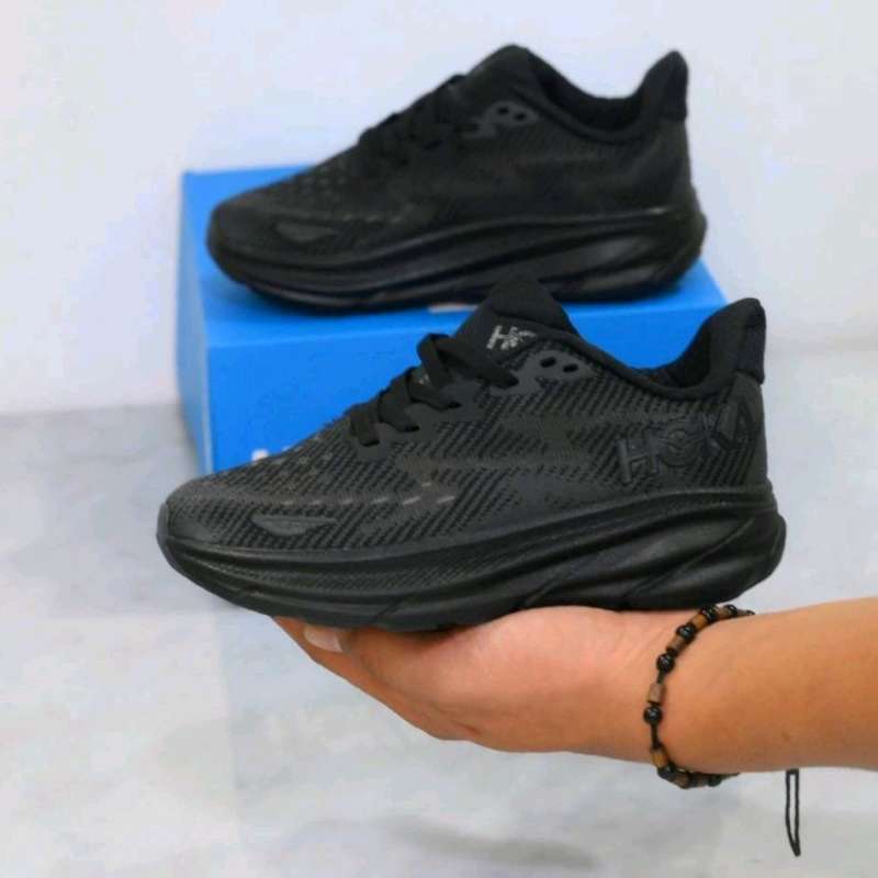 Promo Sepatu Hokka Clifton 9 full black untuk anak-anak Diskon 20% di Seller Sneakers99.id ...
