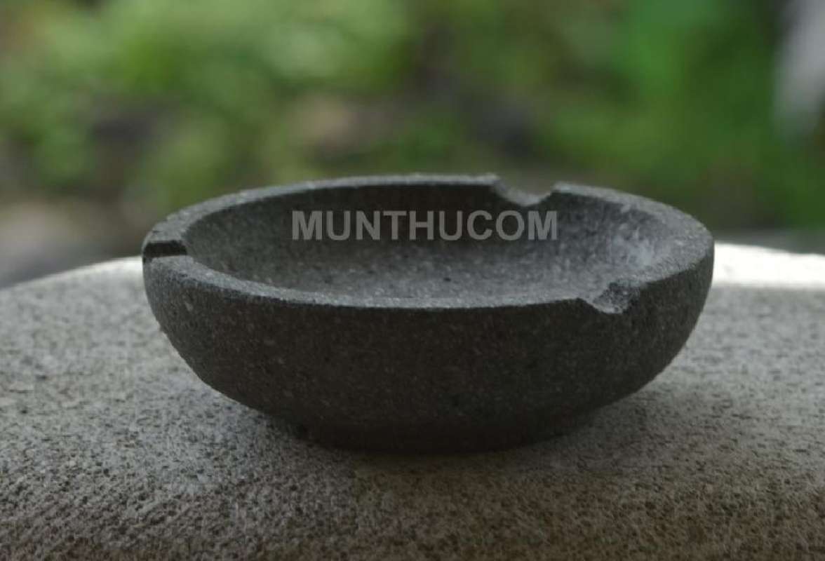 Jual Asbak / Tempat Abu Batu Gunung Merapi (bentuk Cobek) Ukuran 10cm ...