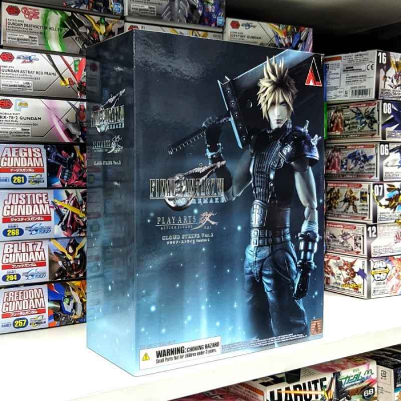 Promo Play Arts Cloud Strife Ver 2 Final Fantasy VII Remake Diskon 23% ...
