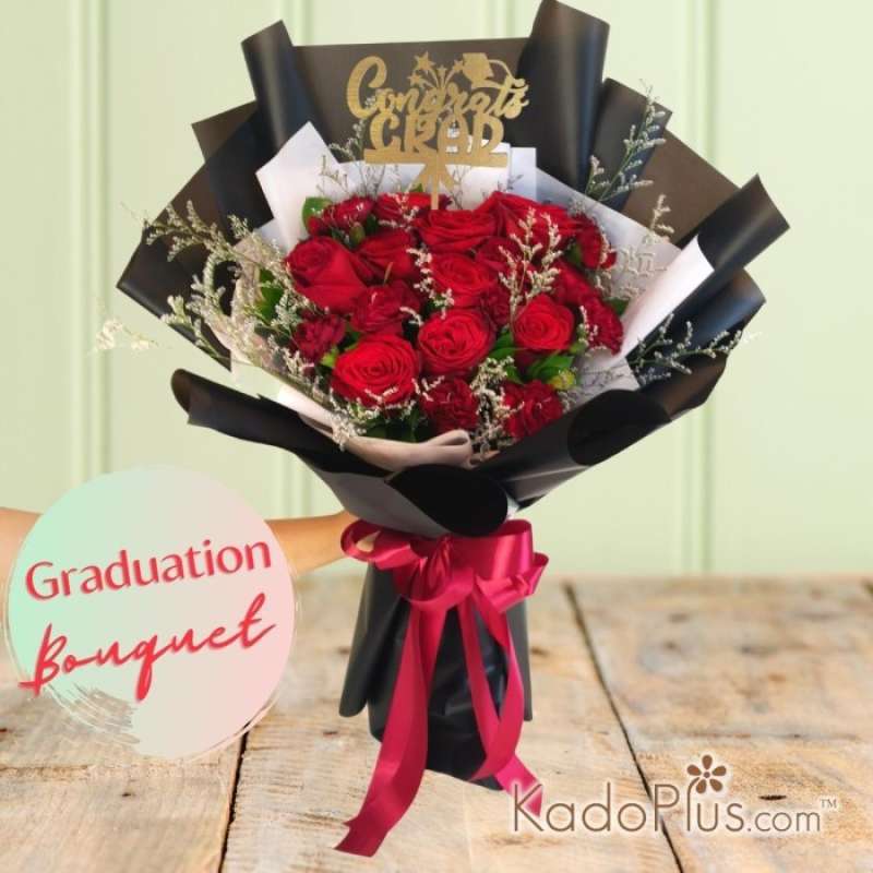 Promo Buket Graduation Bunga Red Roses Diskon 23% Di Seller Walima ...