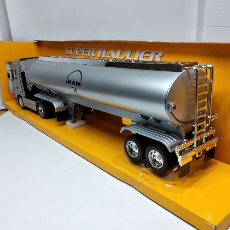 Jual Diecast Truk Tangki Bbm (oil Tanker) Man Tg510a Welly Sh 1:32 Di ...
