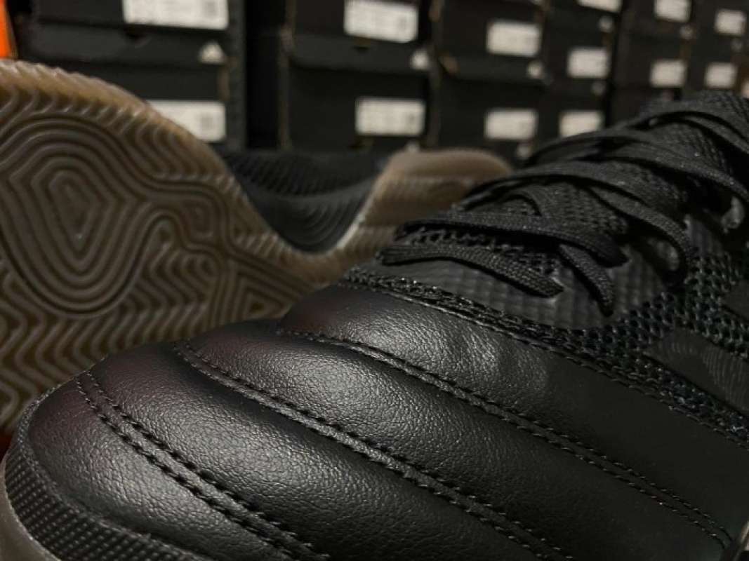 Jual Sepatu Futsal Adidas Copa 20.3 In Sala Core Black G28546 Original ...
