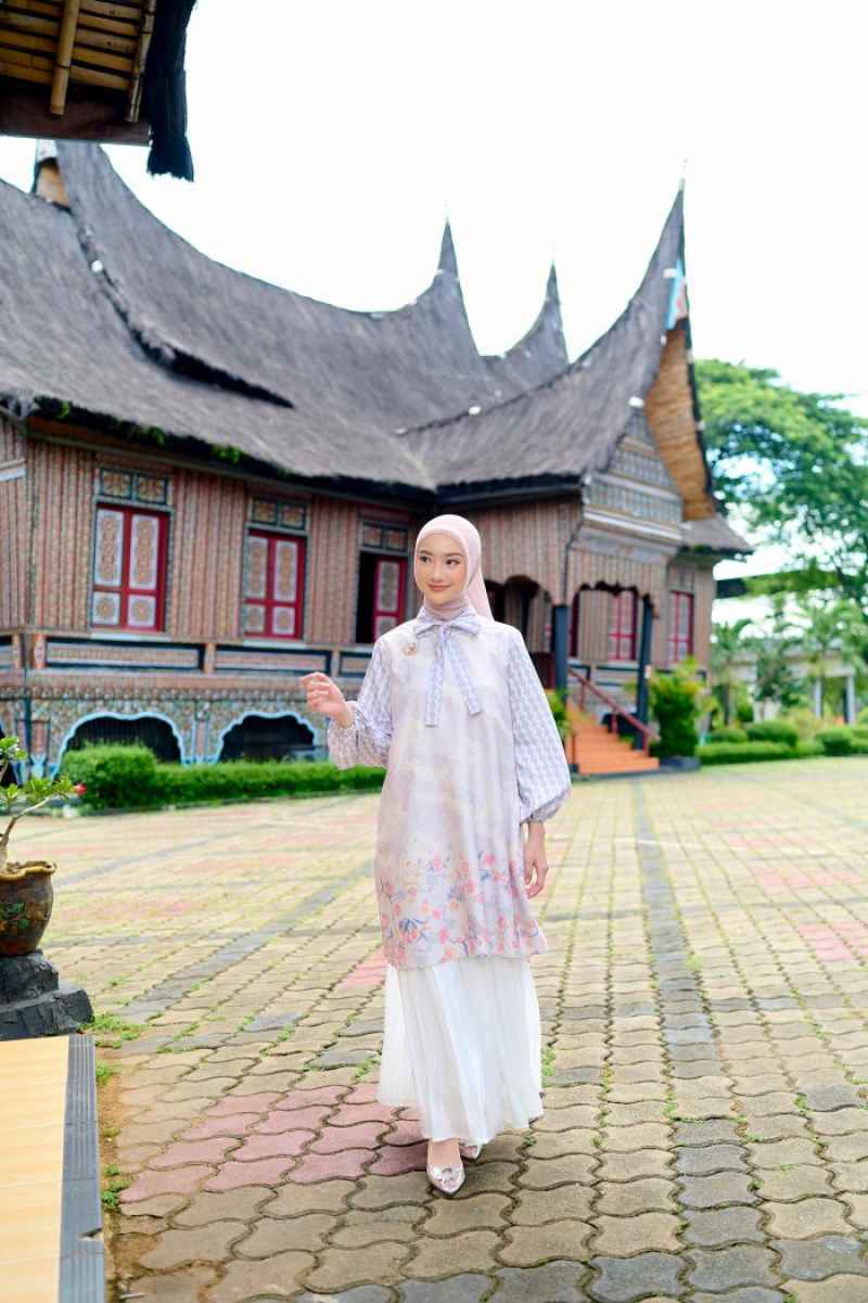 Promo Malyna Tunik Alkisah Edisi Malin Kundang Silver M Diskon 23 Di Seller Lotus