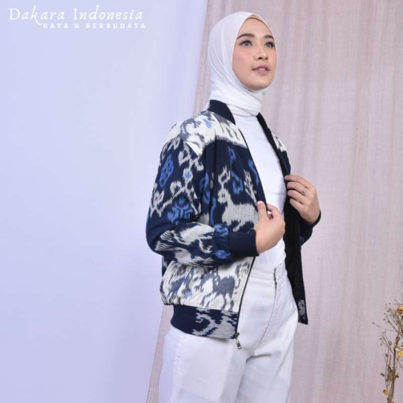Jual Manaka Etnik Jacket Tenun Ikat Dakara Indonesia Di Seller Winter - Cengkareng Timur, Kota ...