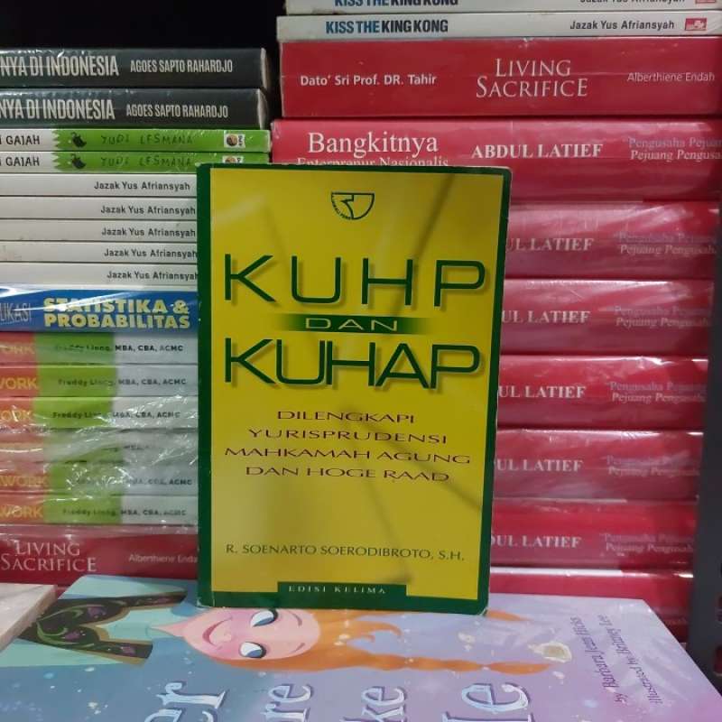 Jual Buku Original Kuhp Dan Kuhap R.soenarto Soerodibroto Sh Bekas Di Seller Rumix - Cengkareng ...