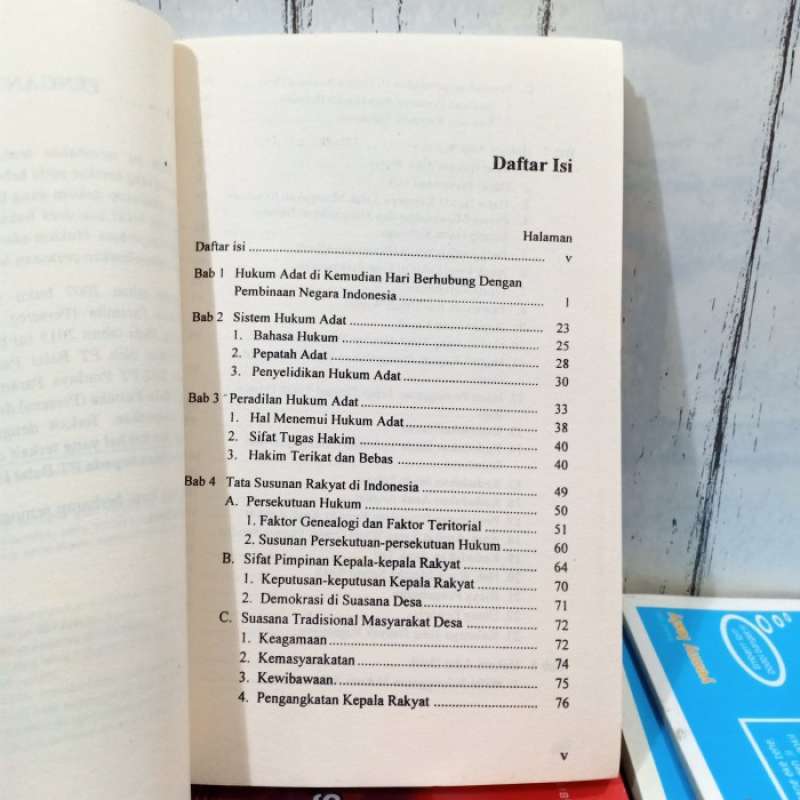 Jual Buku Bab-bab Tentang Hukum Adat By Prof Dr R Soepomo Sh Best Seller Di Seller Regstore ...