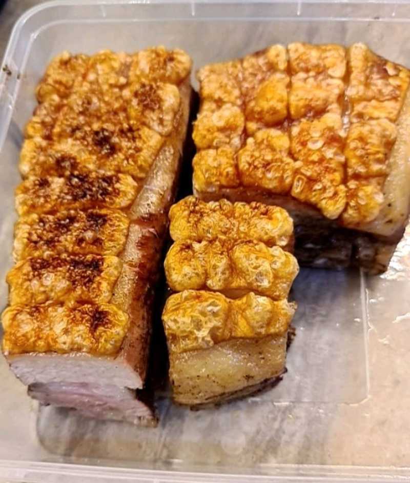 Promo Babi Panggang / Crispy Pork Belly 1 Kg / Babi Panggang Crispy 1 ...
