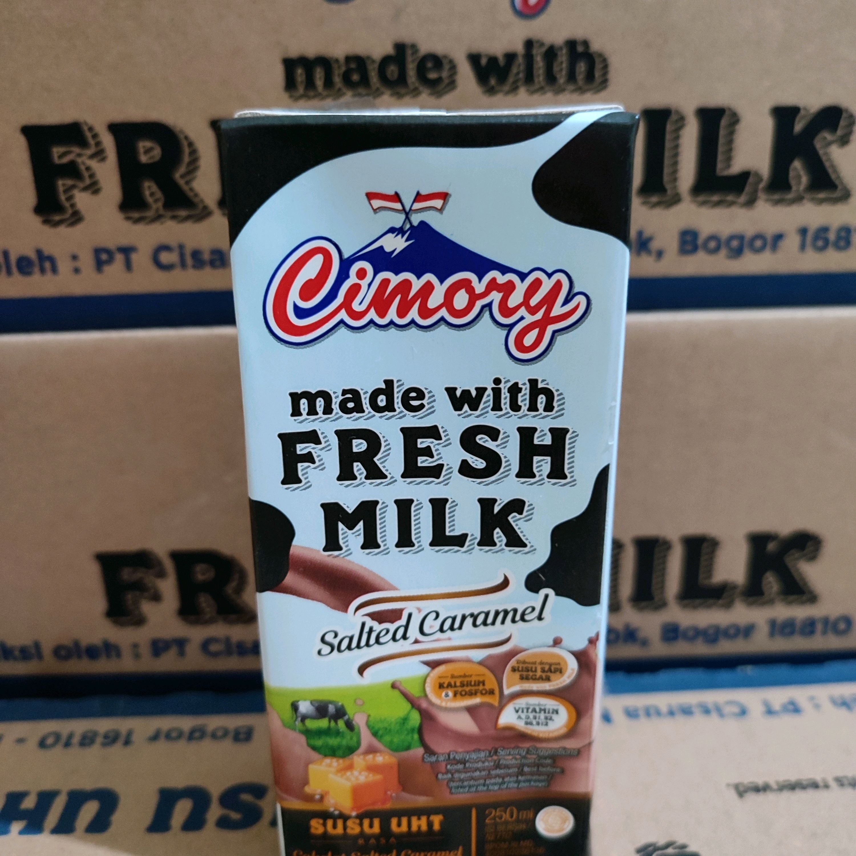 Jual SUSU CIMORY UHT FRESH MILK SALTED CARAMEl 250 ml di Seller OWSNACK ...